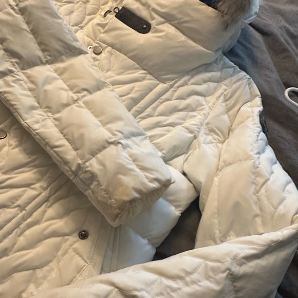 Sorel | Jackets & Coats | Slightly Worn Sorel Fitted Down Jacket With ...
